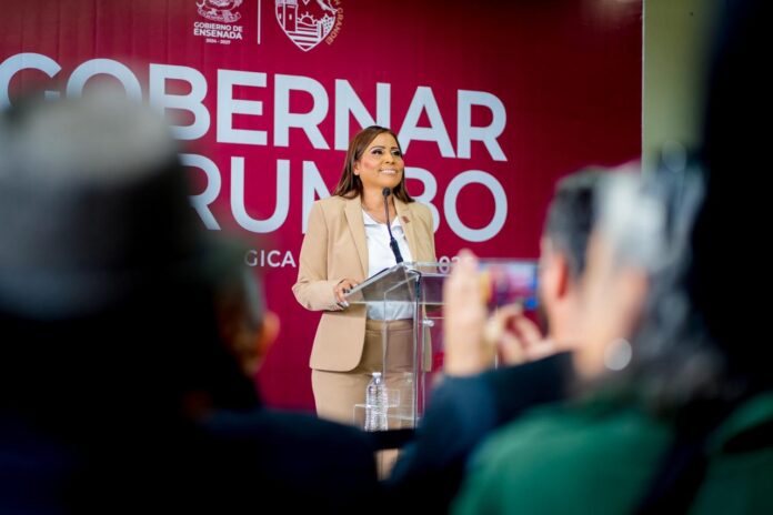 PRESENTA CLAUDIA AGATÓN PROYECTO PARA REFINANCIAR DEUDA HISTÓRICA DE ...